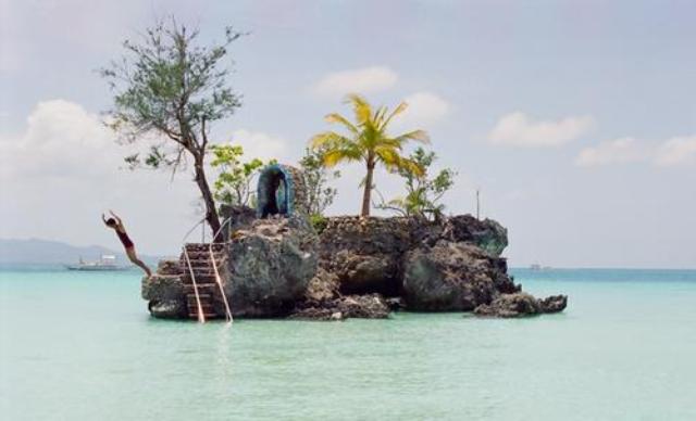 Book review: Love and death in 'InNoSense' | GMA News Online